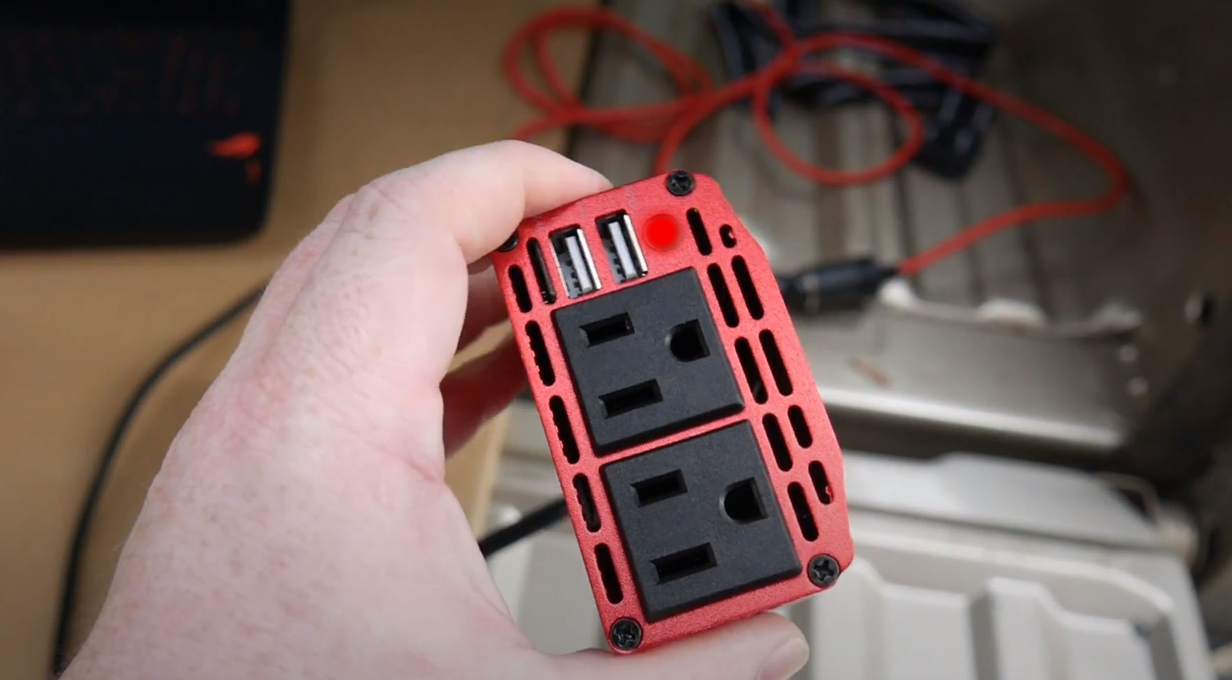 BESTEK Inverter Red Light - What Does It Mean? - Cornwall Solar Company