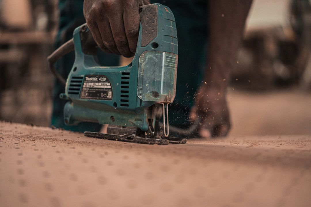 How Many Watts Does a Jigsaw Use? (Jigsaw Power Consumption) - Cornwall ...