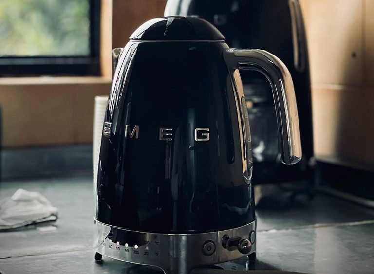 How Many Watts Does a Kettle Use? (Kettle Wattage Tested) - Cornwall ...