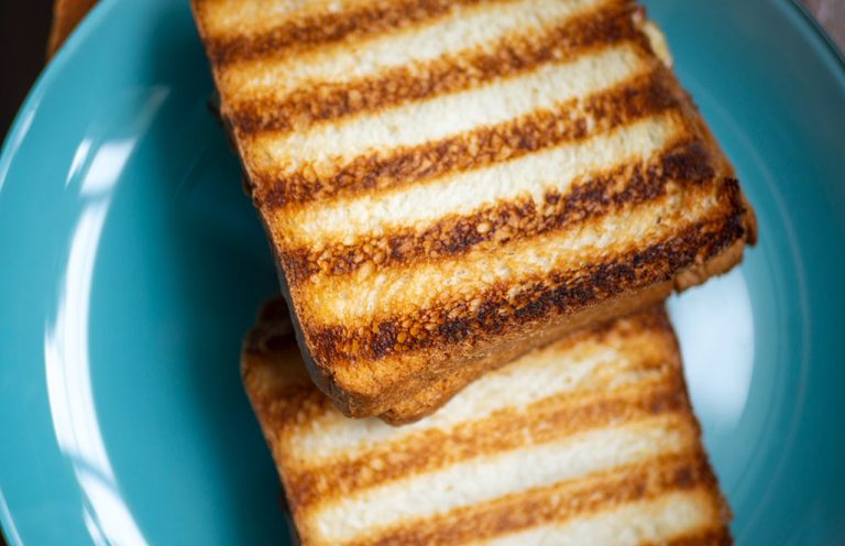 How Many Watts Does a Toaster Use? (Toaster Wattage Tested) - Cornwall ...